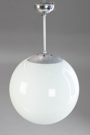 Bauhaus stil boll hängande lampa, 2. 1900-talets hälft. Belysning ...