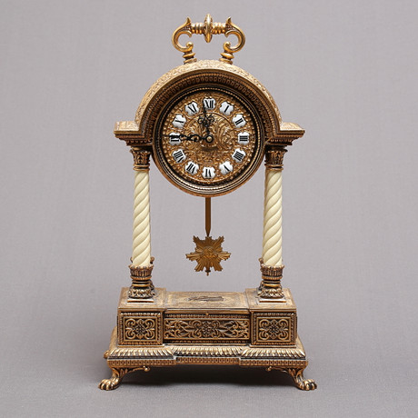 BORDSUR, metall, Johmid, Tyskland, 1900-talets andra hälft. Klockor ...