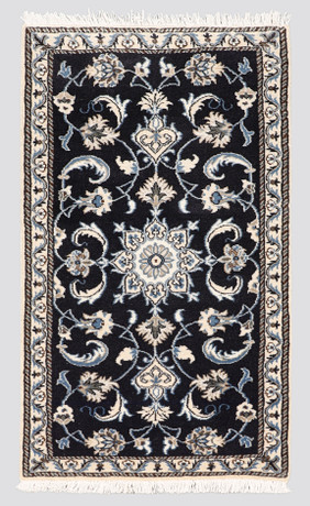 MATTA, persisk, nain. Ca 133 x 68 cm. Mattor & Textil - Mattor - Auctionet