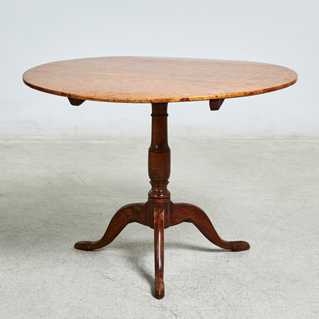 (LARS ERIC LINDELL, MÄSTARE I KÖPING 1818-43). FÄLLBORD, etikettmärkt ...