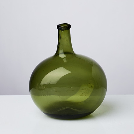 BOTTLE, 17th/19th century, green glass pulp. Glass - Other - Auctionet