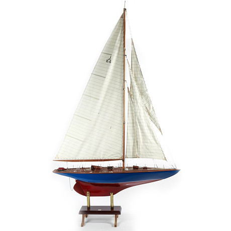 LARGE MODEL SAILING BOAT, "Endeavour", scale 1:20, J-boat, built by ...