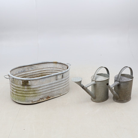 BALJA, samt VATTENKANNOR,3 delar. Silver & Metall - Övriga ...