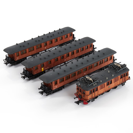 MARKLINE. Model train set 2870, locomotive SJ D 101, 3 wagons, Jubilee ...