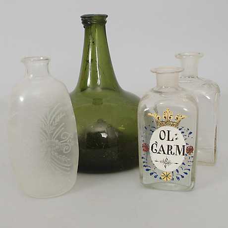 BOTTLES, 4 pieces, glass, 1700s / 1800s. Glass - Other - Auctionet