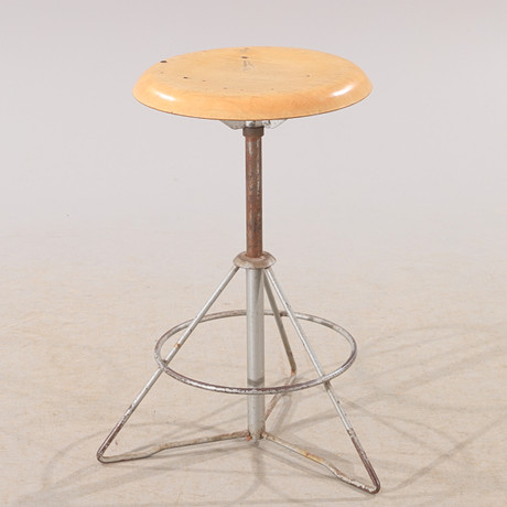 PALL, trä/metall, indurstidesign, 1900-talets andra hälft. Möbler ...