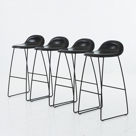 BARSTOLAR, 4 stycken, design Komplot, GUBI, stålrörsunderrede med ...