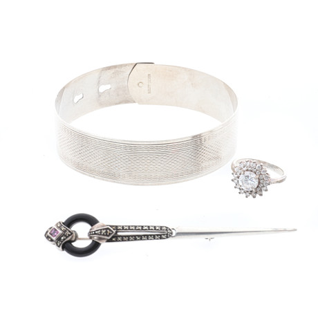 EN MODERN MOTOR VÄNDE ARMBAND, STÄMPLAT SILVER. Smycken & Ädelstenar ...