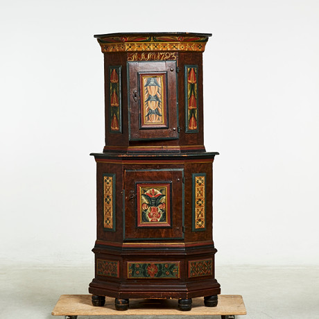 CORNER CABINET, 18th/19th century, commoner, with cabinet part below ...
