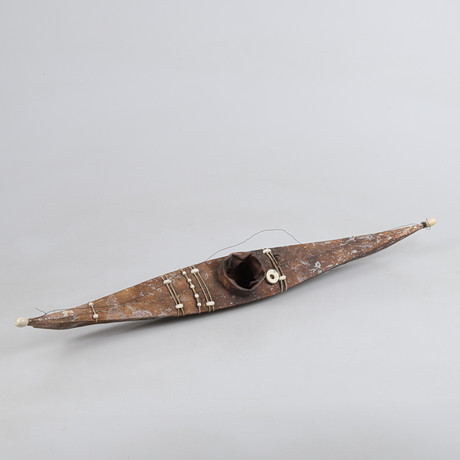 KAYAK MODEL, leather, bone and wood, Inuit work, 1900s. Etnographica ...