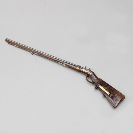 FLINT LOCK RIFLE, 16/18th century, Switzerland or Bavaria. barrel ...