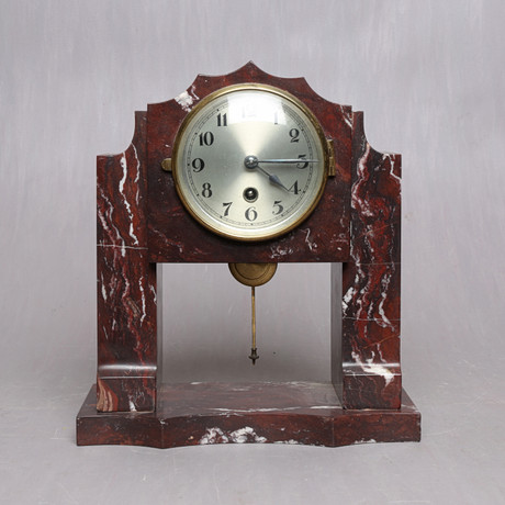 TABLE CLOCK, marble, 1960/70s. Clocks & Watches - Mantel clocks - Auctionet