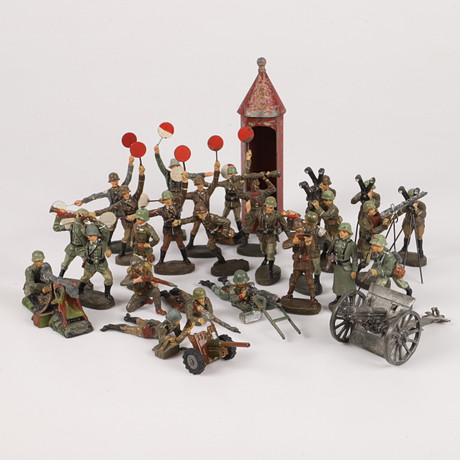 FIGURES, 30 pieces, German soldiers, mostly Elastolin. Toys - Toys ...
