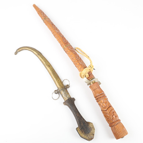 KNIVES, 2 pieces, India, 1900s. Weapons & Militaria - Edged weapons ...
