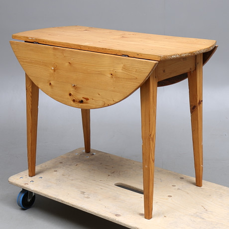 FLAP TABLE, pine, with two flaps, 19th century. Furniture - Tables ...