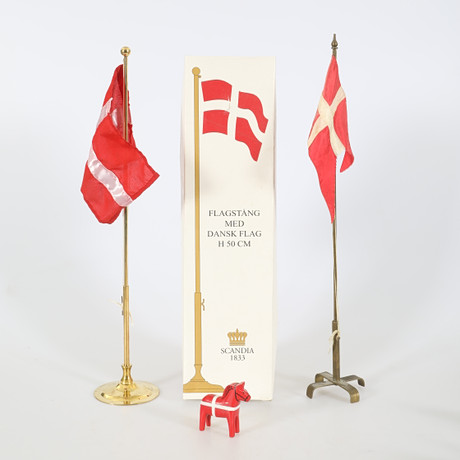 TABLE FLAGS /HORSE, Danish flag, 3 parts. Miscellaneous - Miscellaneous ...