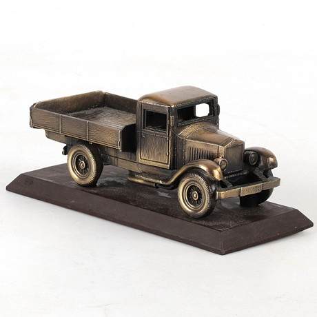 MODELLBIL, Volvo LV 40 1928 model, 1950-tal. Övrigt - Övrigt - Auctionet