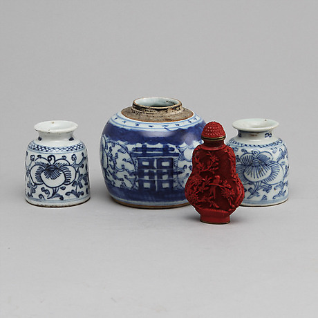 MINIATURES, 3 pcs and SNUS BOTTLE, China, 1800s / 1900s. Ceramics ...