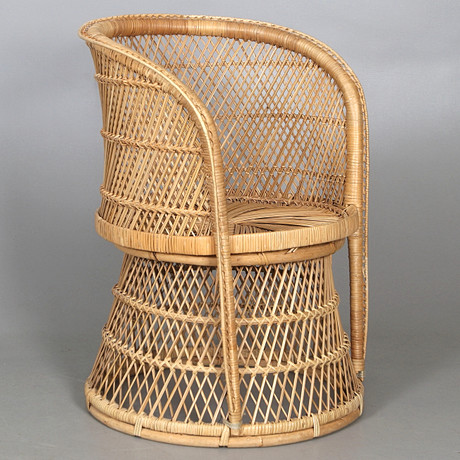 BASKET CHAIR, rattan, 1900s. Furniture - Armchairs & Chairs - Auctionet