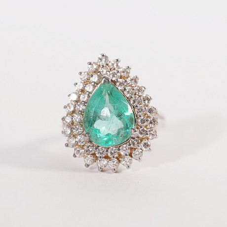 RING MED BRILJANTSLIPADE SMARAGDER OCH DIAMANTER. Smycken & Ädelstenar ...