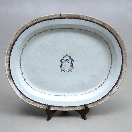 FRYING DISH, porcelain, so-called weapon porcelain, China, 18th century ...