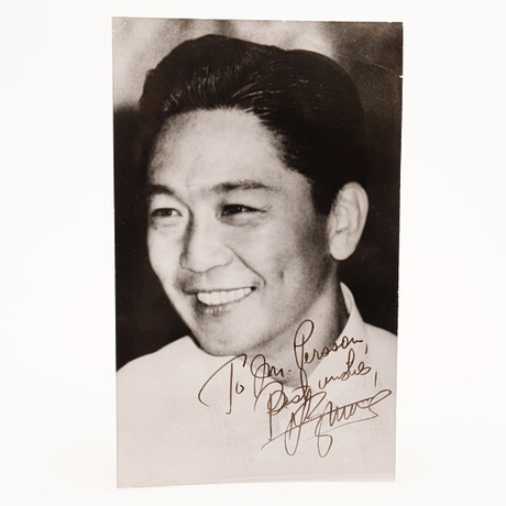 AUTOGRAF. FERDINAND MARCOS (1917-1989) FILIPPISNK PRESIDENT. Böcker ...
