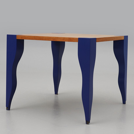 TABLE, Memphis design, 1980s. Furniture - Tables - Auctionet