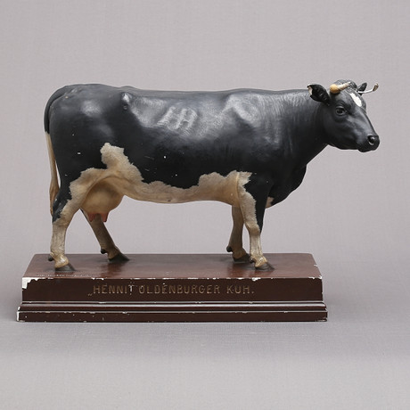 MAX LANDSBERG. Skulptur, i form av ko,"Henni" Oldenburger Kuh ...
