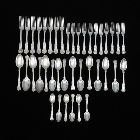A COLLECTED PART CANTEEN OF QUEENS PATTERN SILVER FLATWARE, THE ...