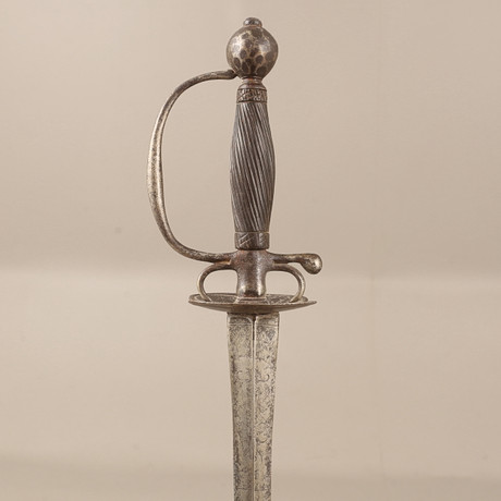 VÄRJA, 18th century, England. Weapons & Militaria - Edged weapons ...