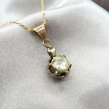 ROSENSLIPAD DIAMANT. Smycken & Ädelstenar - Collier - Auctionet