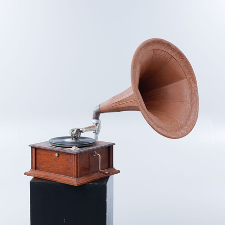 FUNNEL GRAMOPHONE, Triumph Zonophone, Berlin. Miscellaneous - Musical ...