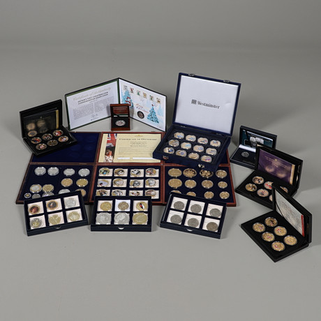 A LARGE COLLECTION OF RECENT PICTORIAL ISSUES, COMMEMORATIVES AND ...