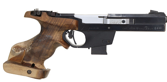 39. PISTOL, Halvautomatisk, fabrikat Benelli, modell MP90S, kaliber ...