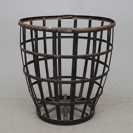 WOOD BASKET, metal, 20th century. Miscellaneous - Miscellaneous - Auctionet