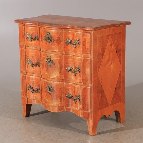 Chest of drawers, 3-drawer, checkered veneer, baroque style. Furniture ...