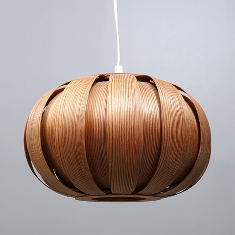 TAKLAMPA, trä, 1960/70-tal. Belysning & Lampor - Taklampor - Auctionet