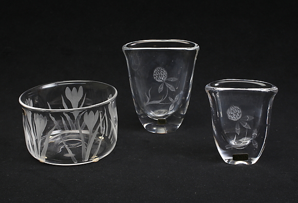 LISA BAUER. Art glass, 3 pcs, Kosta, signed. Glass - Other - Auctionet
