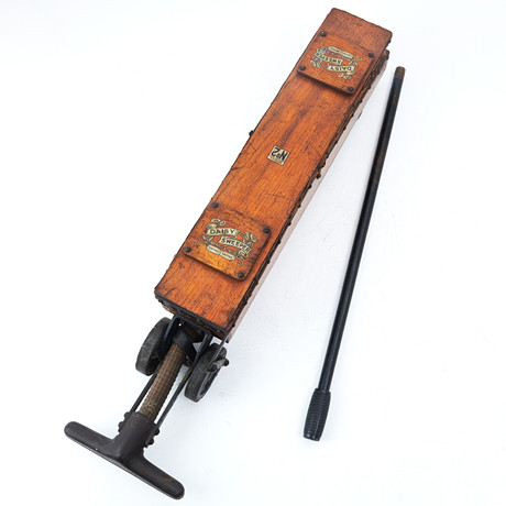 VACUUM CLEANER, 1910s, Daisy Sweeper, No 2, Prov. pat. No. 21831/1913 ...