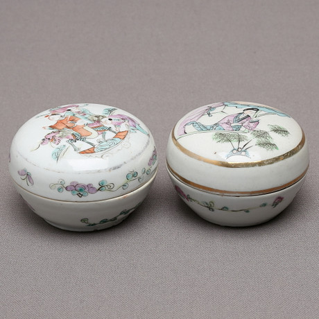 BOXES WITH COVER, 2 pcs, porcelain, China, first half of the 20th ...