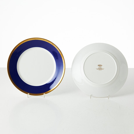 KARIN BJÖRQUIST. "Nobel", 11 dlr, dinner plates, 5 blue, 6 yellow ...