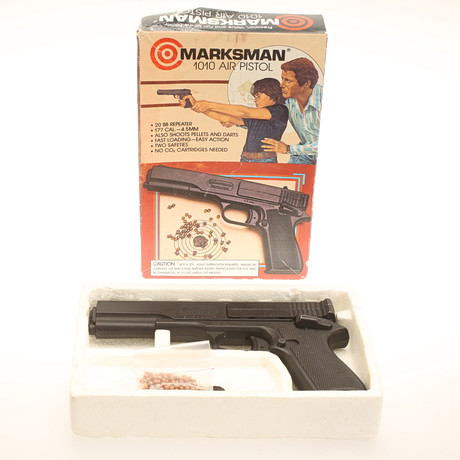 AIR GUN, Marksman 1010 repeater, 1970s. Weapons & Militaria - Guns ...