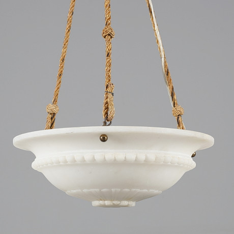 TAKLAMPA, skål och takanslutning av alabaster, skuren dekor, 1900 ...