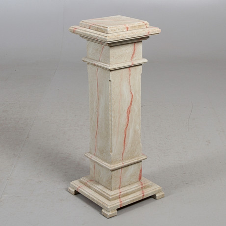 PIEDESTAL, marmorerat trä, 18/1900-tal. Möbler - Övrigt - Auctionet