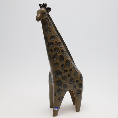 LISA LARSON. sculpture, Giraffe from the series large Zoo, stoneware ...