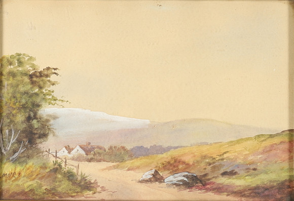 J. MUIR (20TH CENTURY). LANDSKAP MED STUGOR BREDVID EN KÖRFÄLT. Konst ...