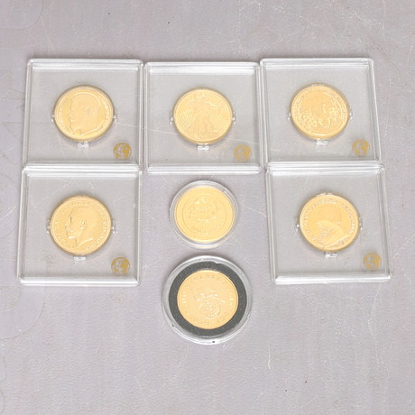 GOLD COINS, 18.6 g and gold-plated copies of famous coins. Coins ...