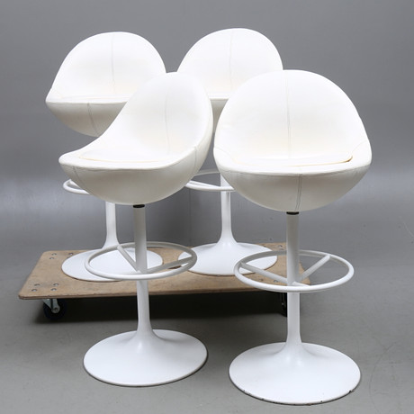 JOHNSON-ENTWURF. 4 Barhocker "Venus", Metall- und Lederpolster, 1980er ...