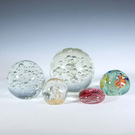 Collection of paperweights, glass, 5 pieces. Glass - Art glass - Auctionet