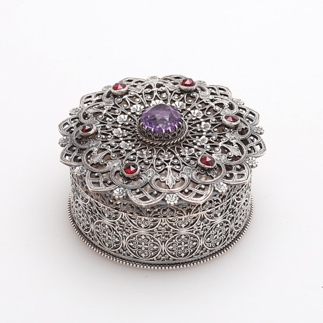 DOSA, silver, filigran med dekorationsstenar, 1800-tal. Silver & Metall ...